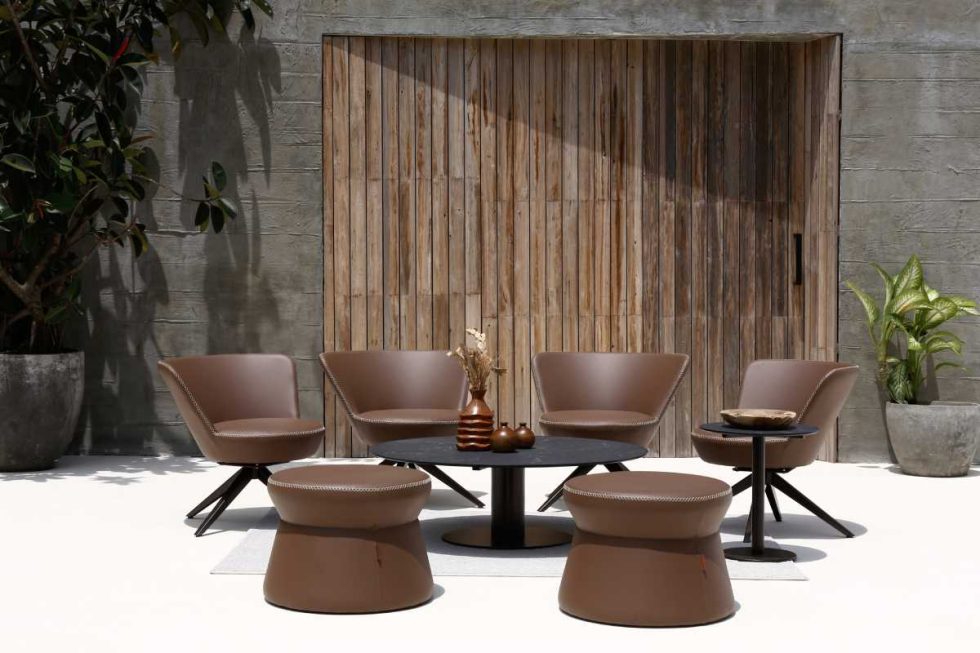 STIZZY Swivel Lounge Chair & Swivel Lounge Stool | MAMAGREEN